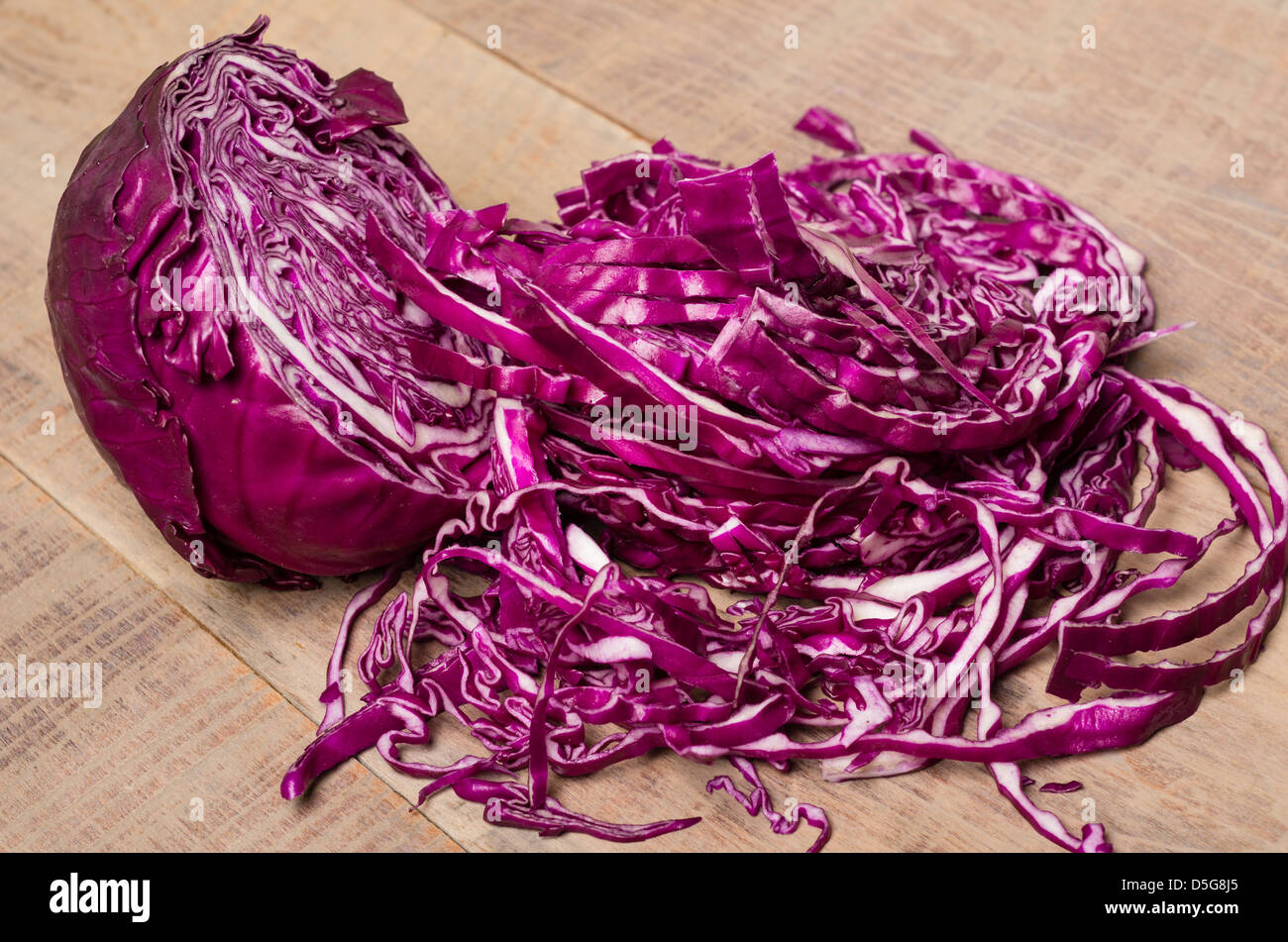 Choux rouges Banque de photographies et d’images à haute résolution - Alamy