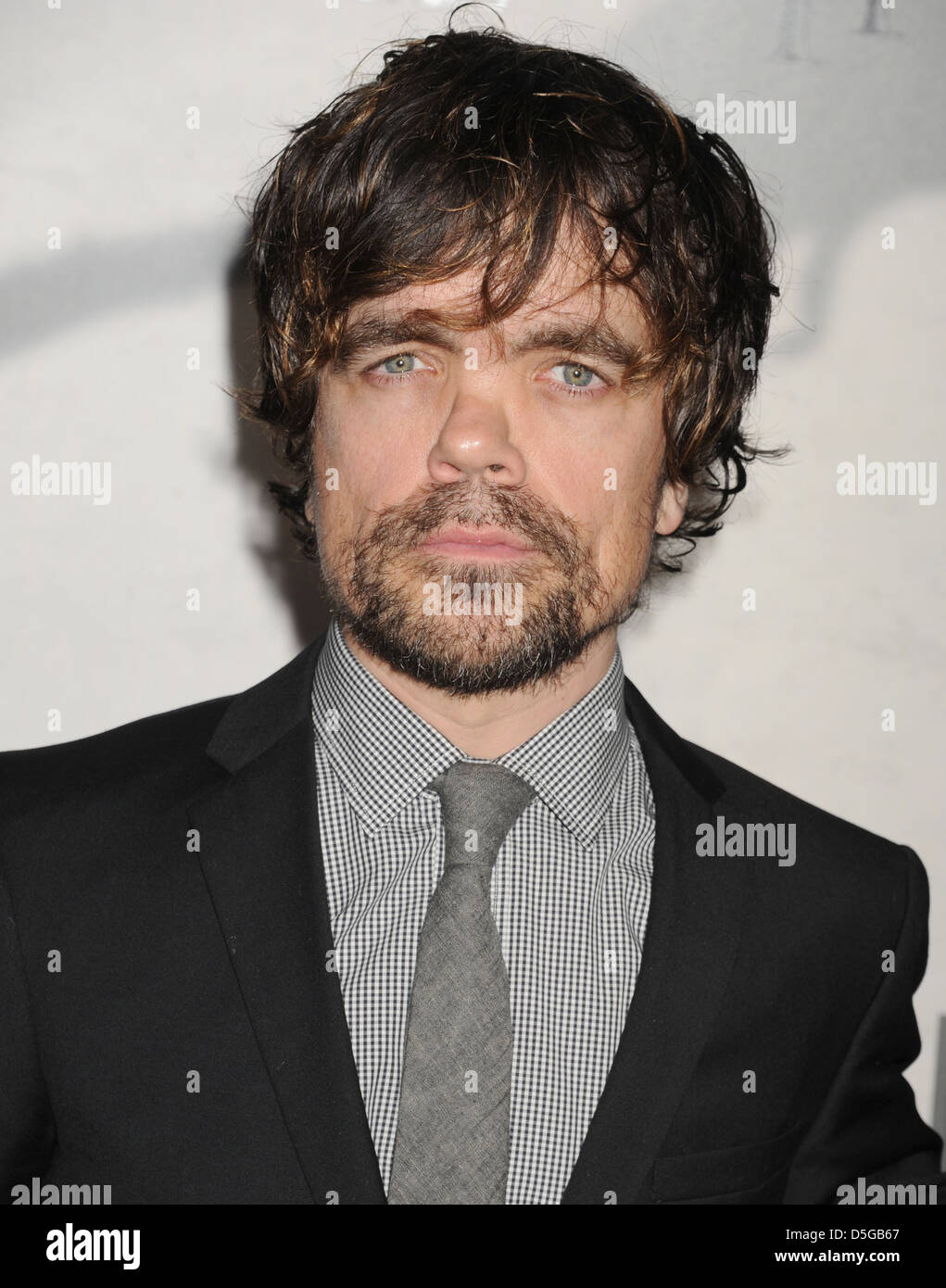 Acteur peter dinklage Banque de photographies et d’images à haute ...