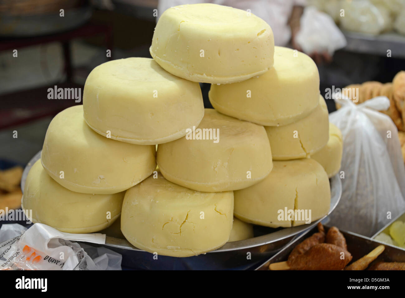 Fromage paneer Banque de photographies et d’images à haute résolution ...