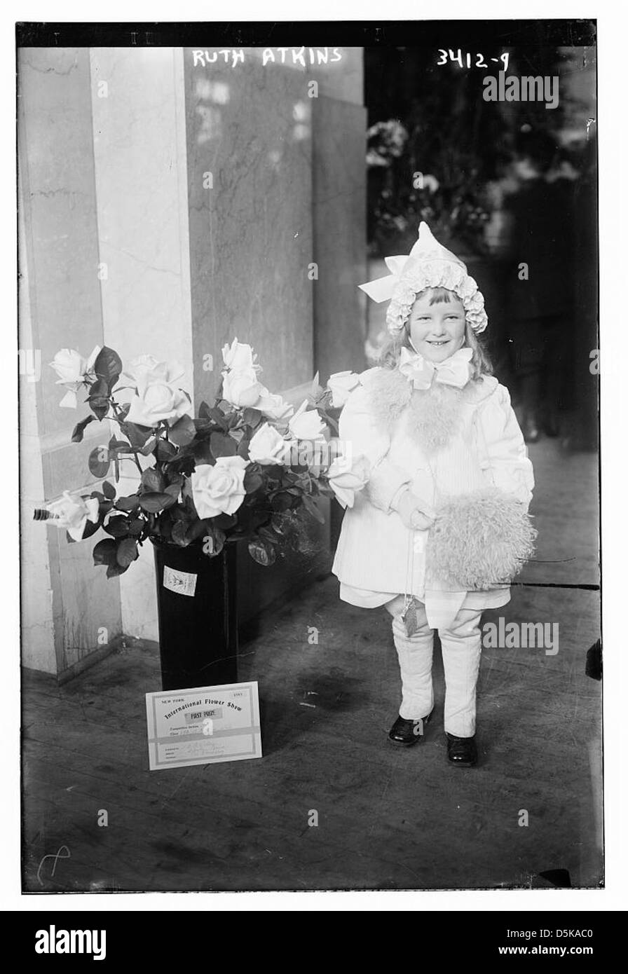 Fleurs de ruth Banque d'images noir et blanc - Alamy