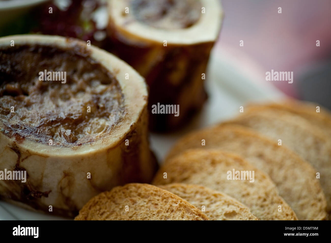 Os à moelle Banque de photographies et d’images à haute résolution - Alamy