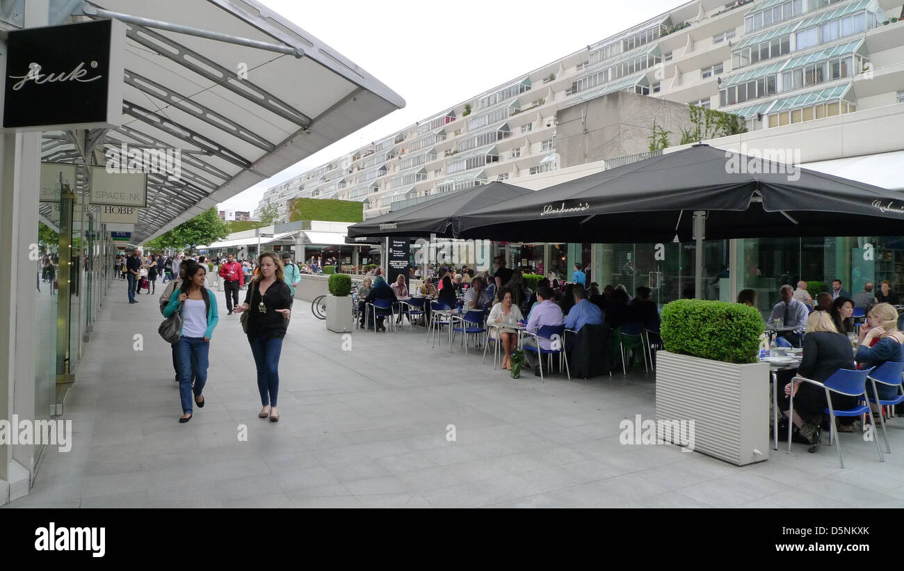 The brunswick shopping centre london Banque de photographies et d ...
