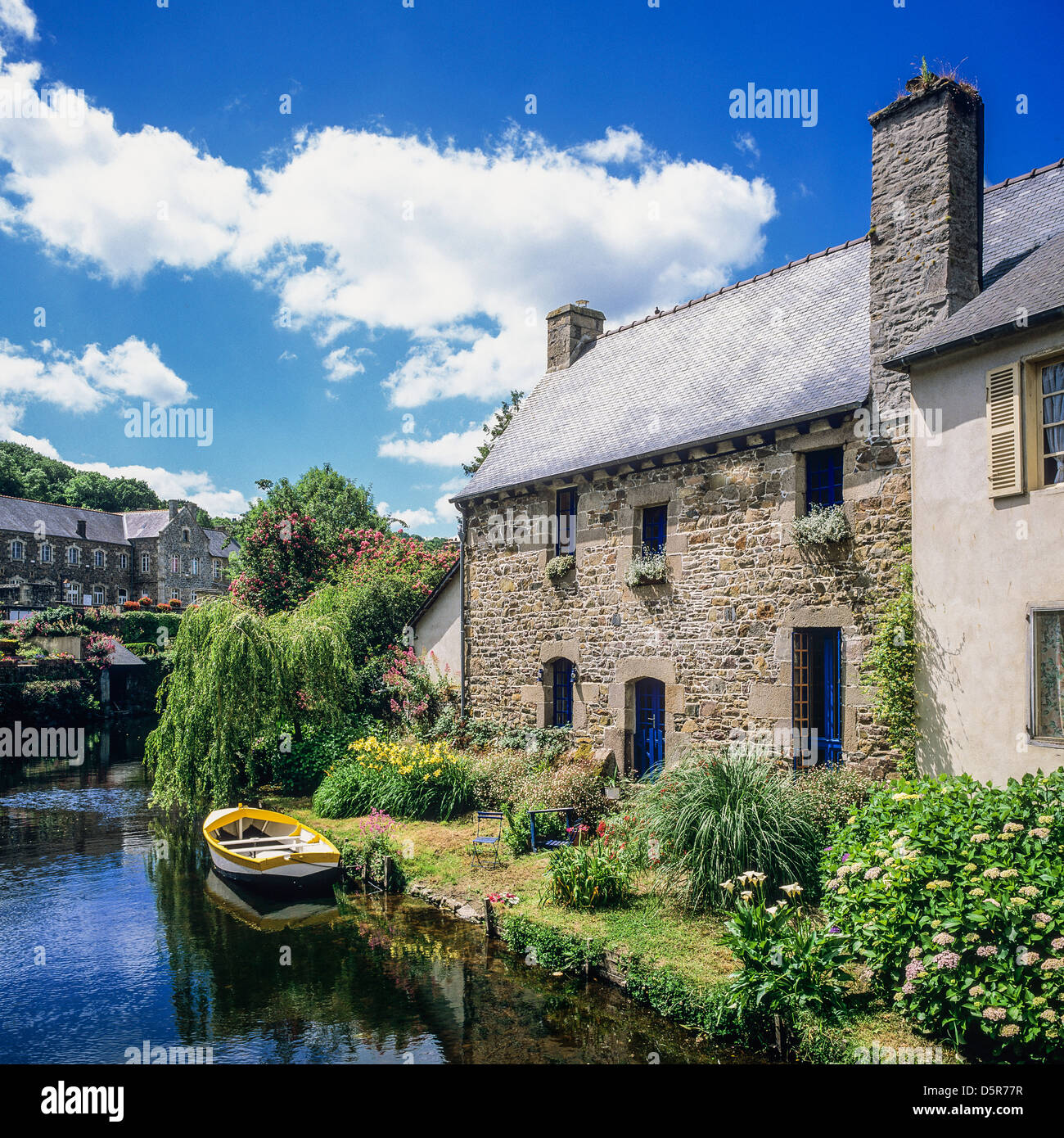Pontrieux brittany france Banque de photographies et d’images à haute ...