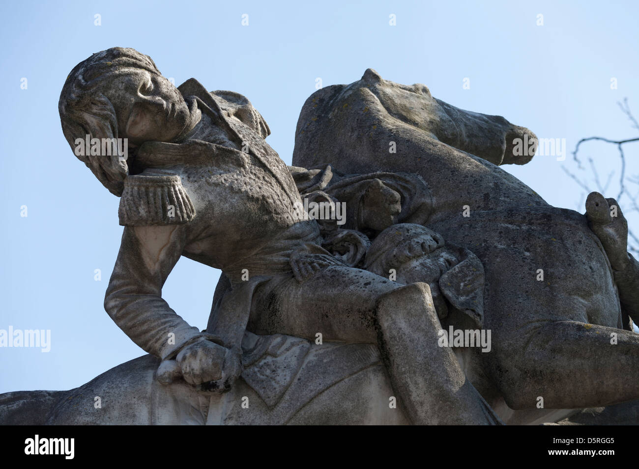 Statue sur la tombe du général Jacques Nicolas Gobert (1760-1808), la ...
