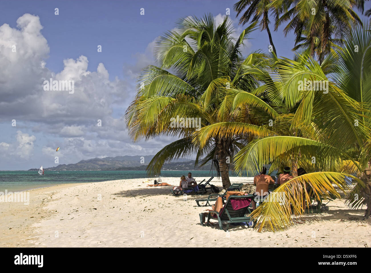 Pigeon point beach Banque de photographies et d’images à haute ...