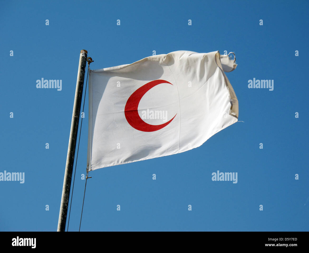 Drapeau du croissant rouge Banque de photographies et d’images à haute ...