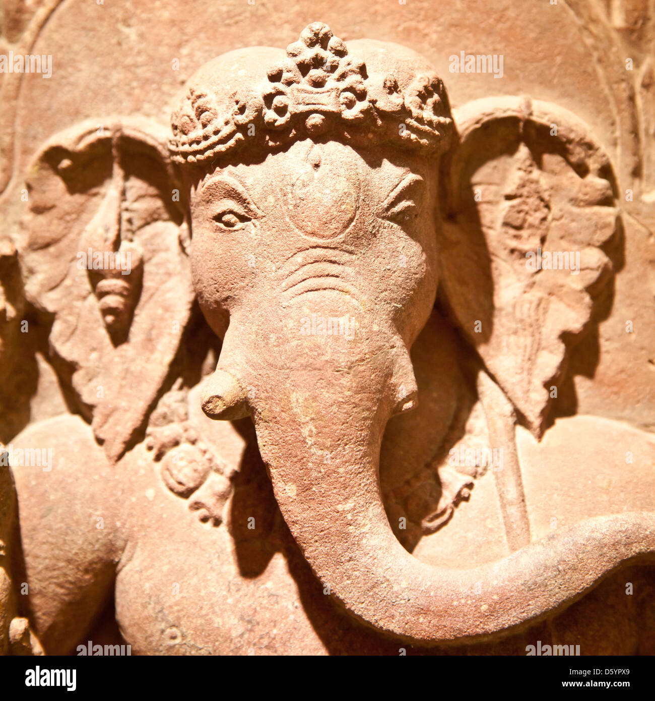 Statue de ganesh Banque de photographies et d’images à haute résolution ...