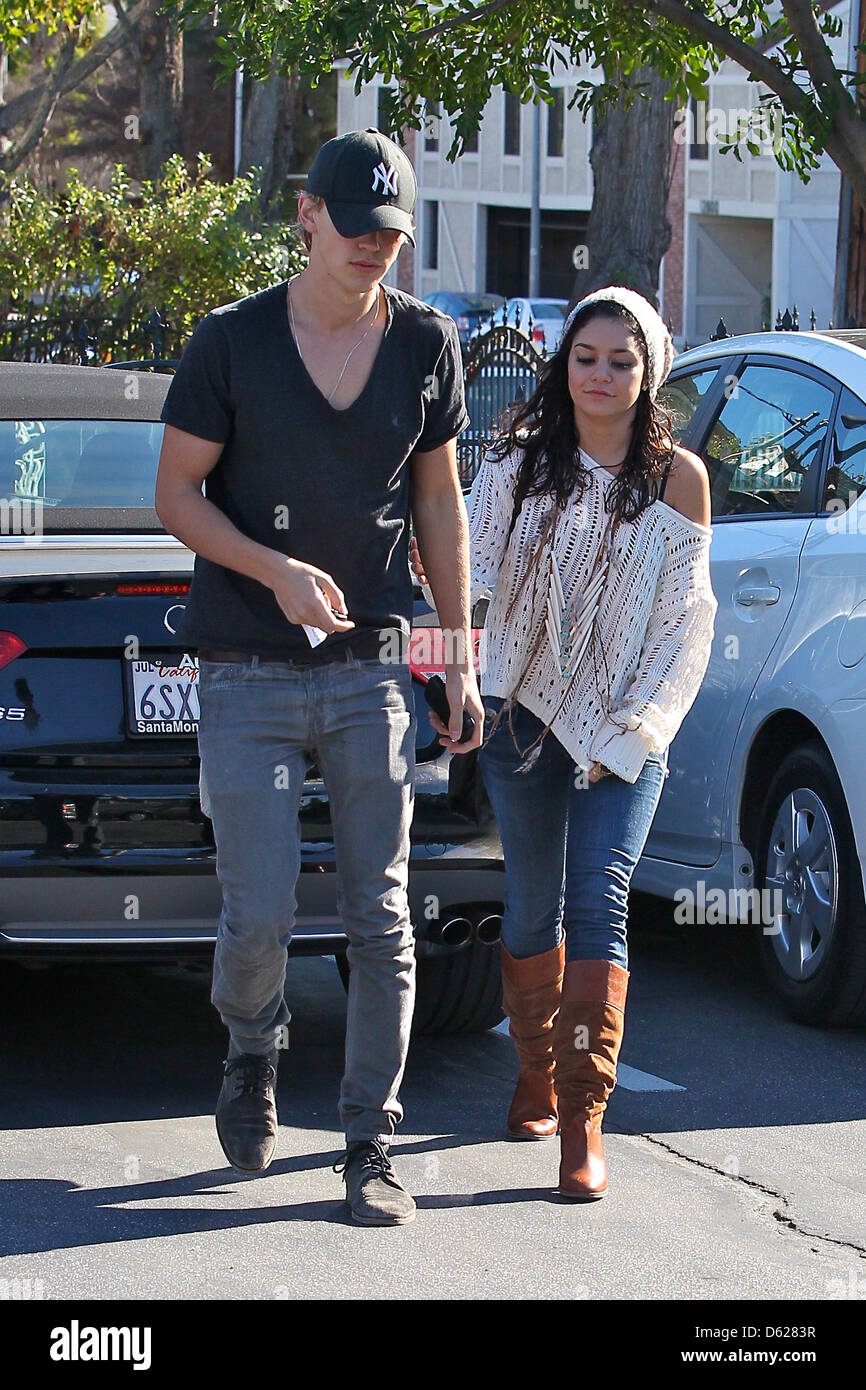 Vanessa Hudgens et son copain Austin Butler ont petit déjeuner en ...