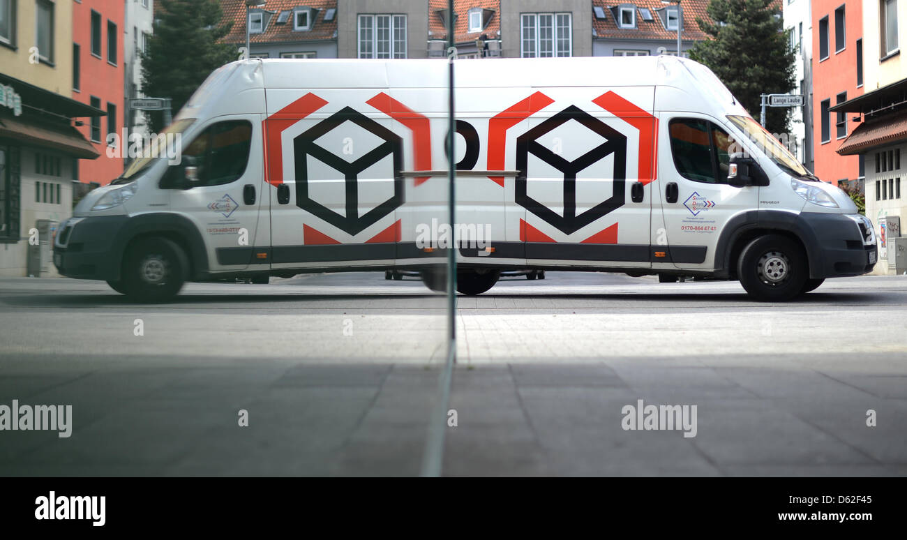 Camion de livraison dpd Banque de photographies et d’images à haute ...