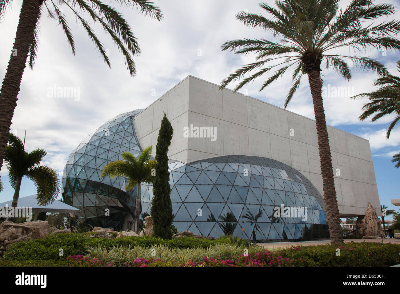 Musée de Dali l'Architecture Moderne Saint Petersburg Floride Salvador ...