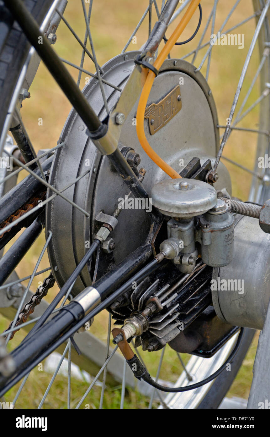 Bsa moteur de moto Banque de photographies et d’images à haute ...