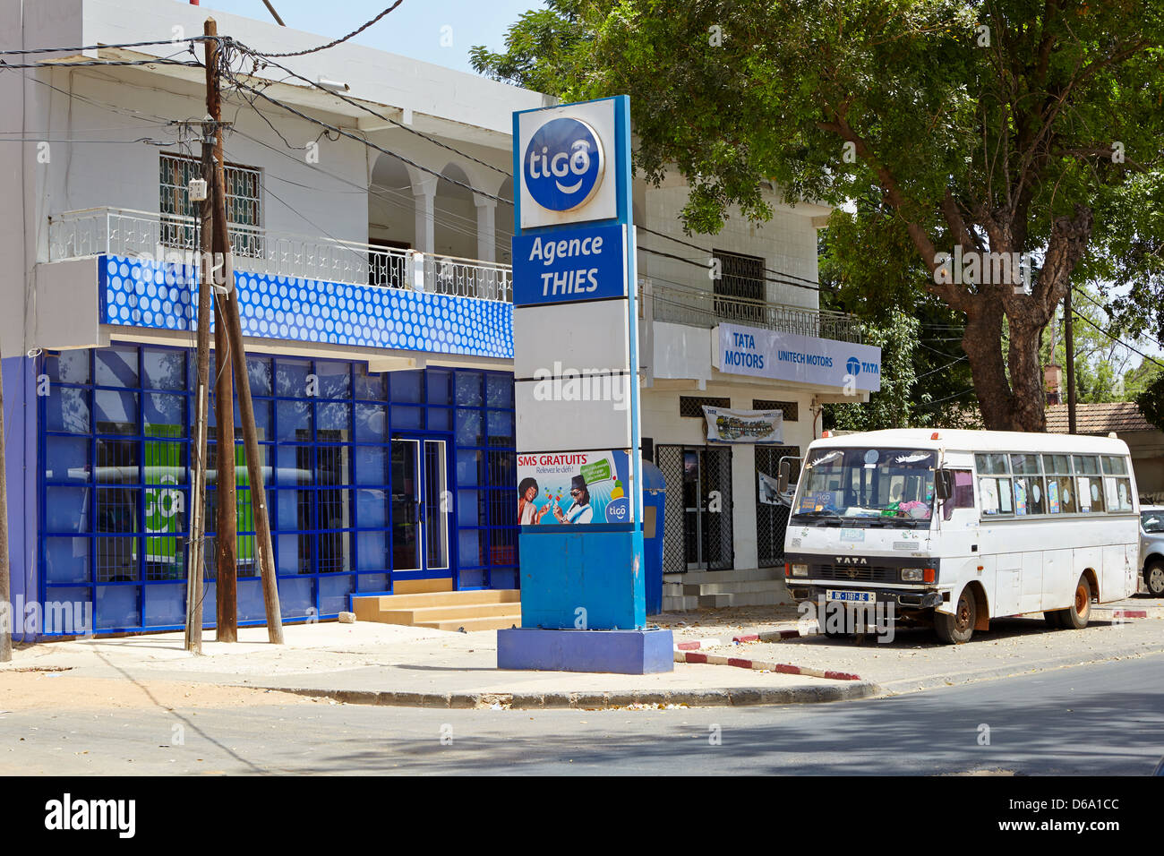 Tigo mobil Banque de photographies et d’images à haute résolution - Alamy