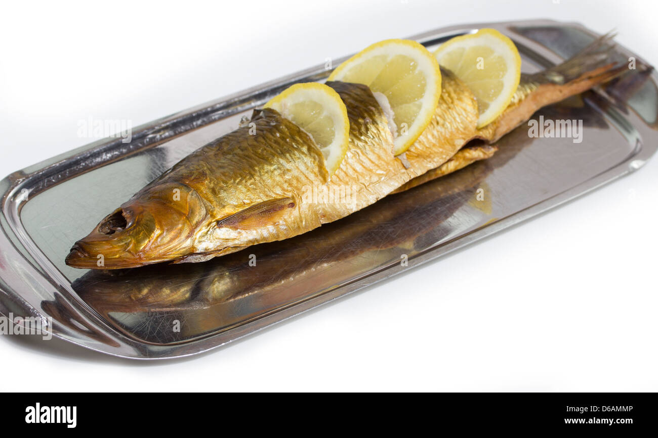 Poisson fumé Banque de photographies et d’images à haute résolution - Alamy