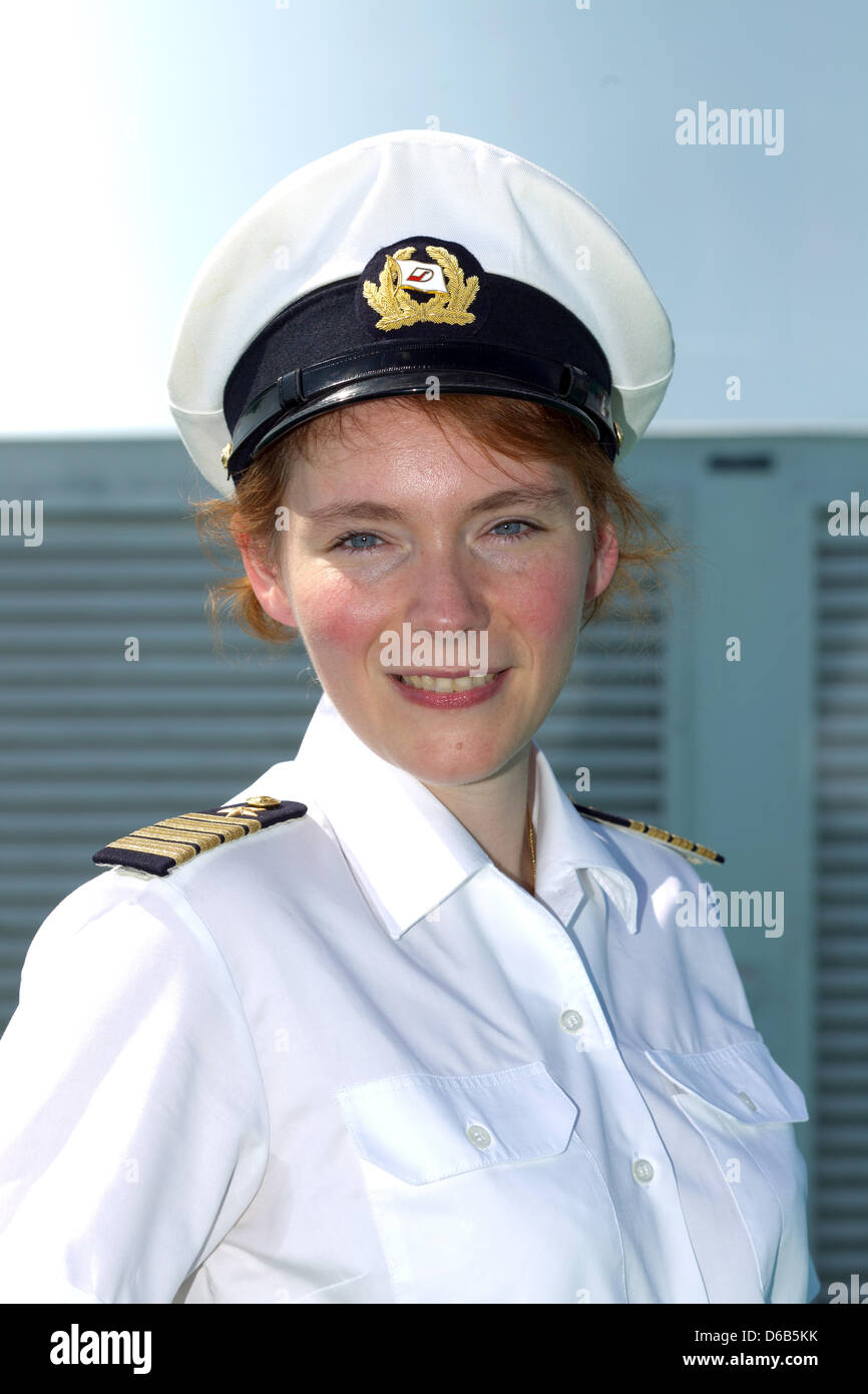 Femme capitaine de navire Banque de photographies et d’images à haute ...