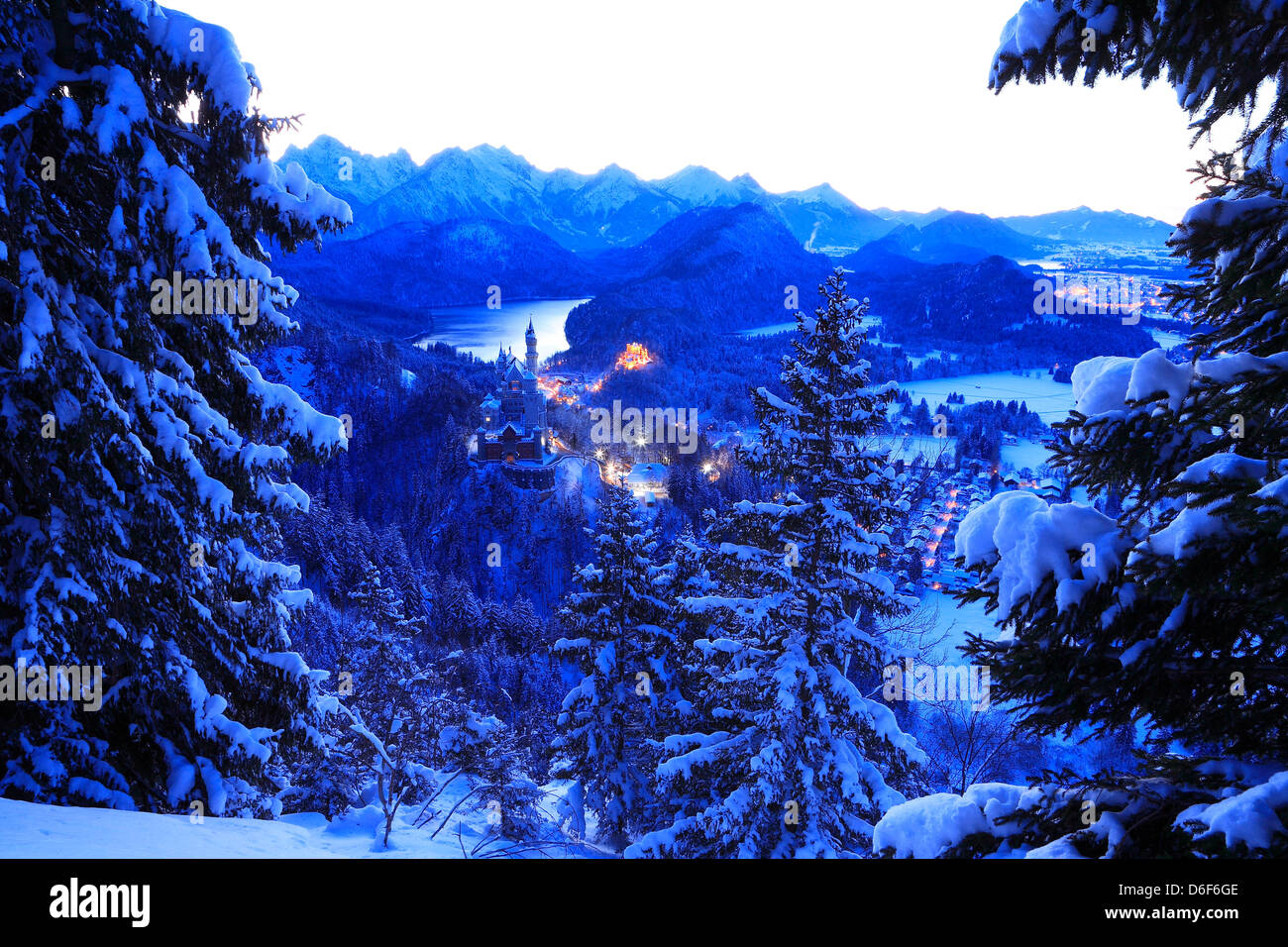 Avec le château de Neuschwanstein et de Hohenschwangau lac Alpsee (r ...