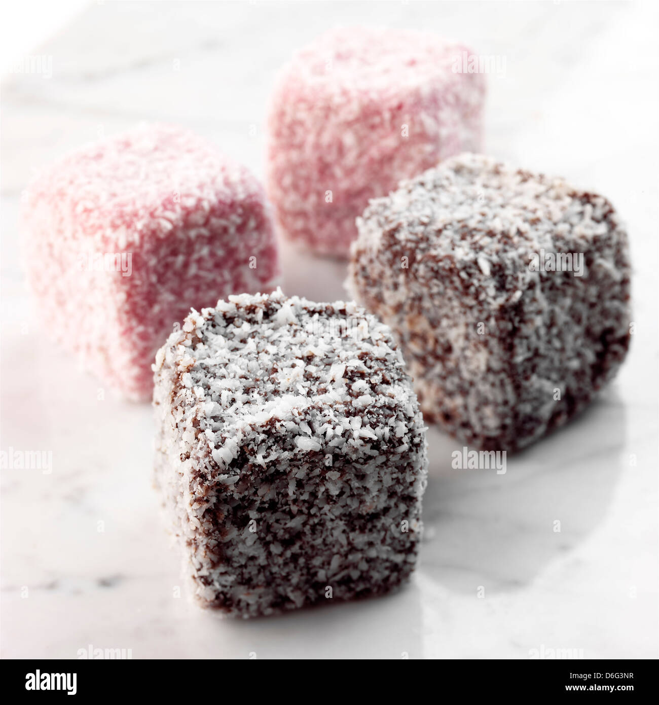 Lamingtons rose Banque de photographies et d’images à haute résolution ...