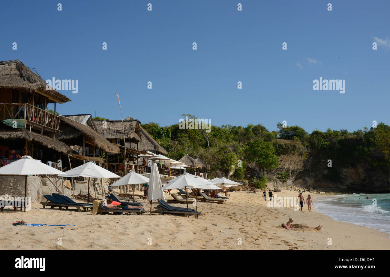 Plage de Balangan et surf hub, péninsule de Bukit, Bali, Indonésie ...