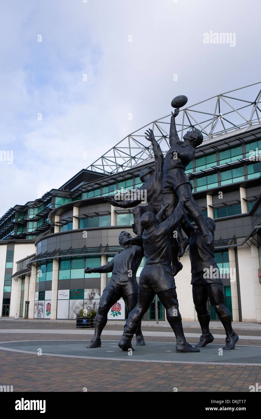 Rugby statue twickenham stadium Banque de photographies et d’images à ...