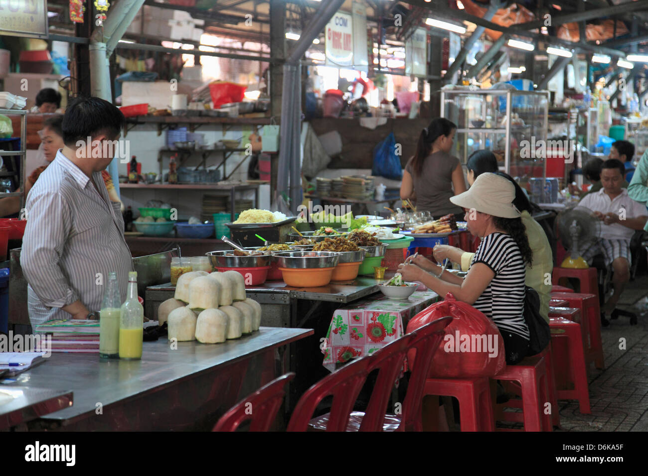 Stands de nourriture, du marché Binh Tay, Cholon, le quartier chinois ...