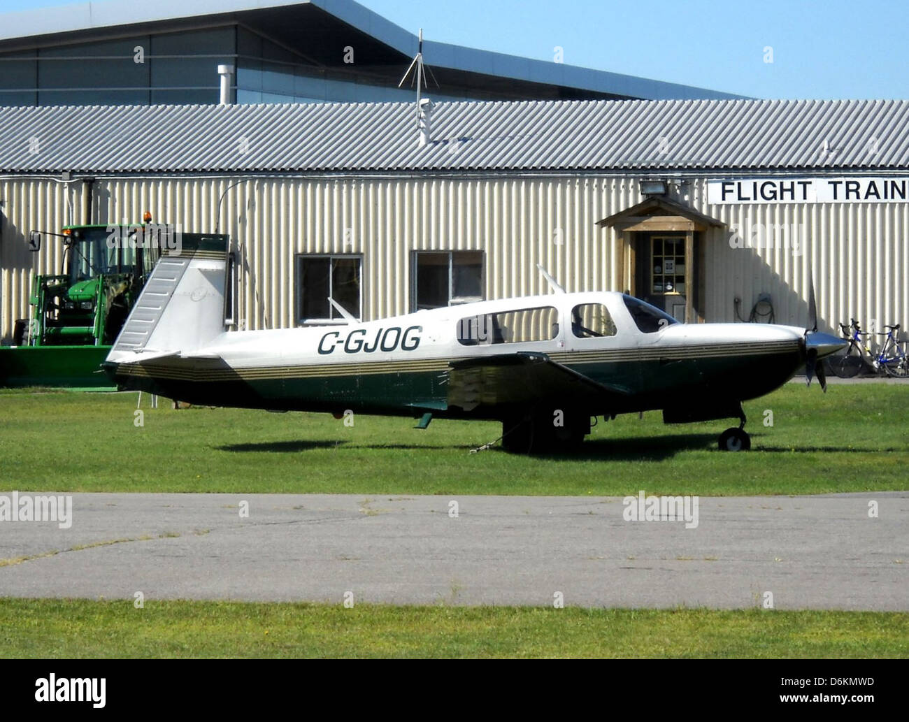 Mooney m20r ovation Banque de photographies et d’images à haute ...