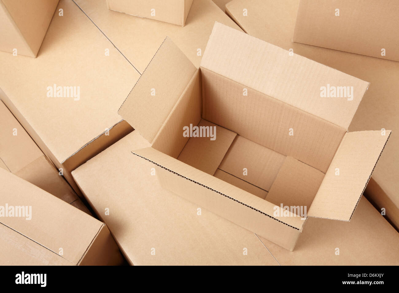 Carton de stockage vide Banque de photographies et d’images à haute ...