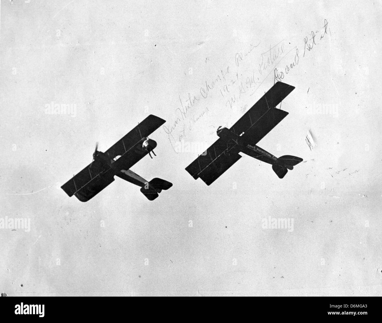 L'évolution des avions en vol Hester, Venise, 1921 Photo Stock - Alamy