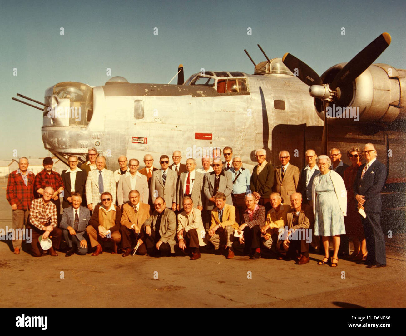Cette image montre le B-24 Liberator, un bombardier clé de la seconde ...