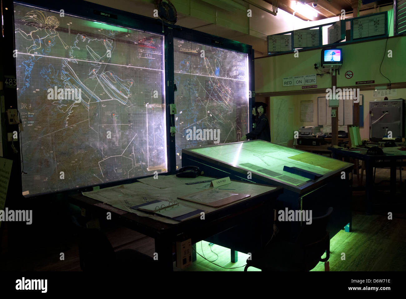 Centre de commandement des opérations interarmées au sein d'un bunker ...