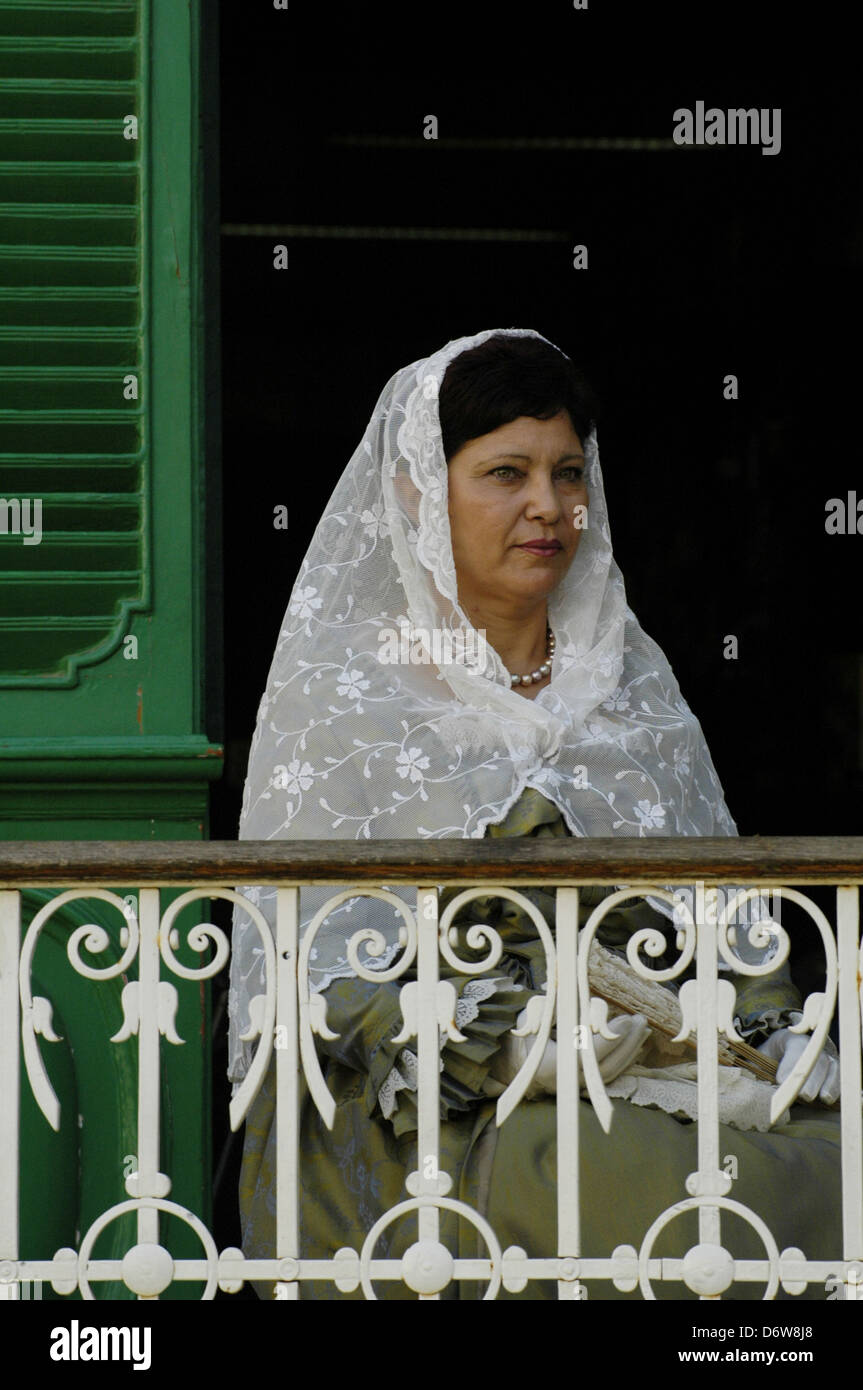 Coiffe de dentelle Banque de photographies et d’images à haute ...