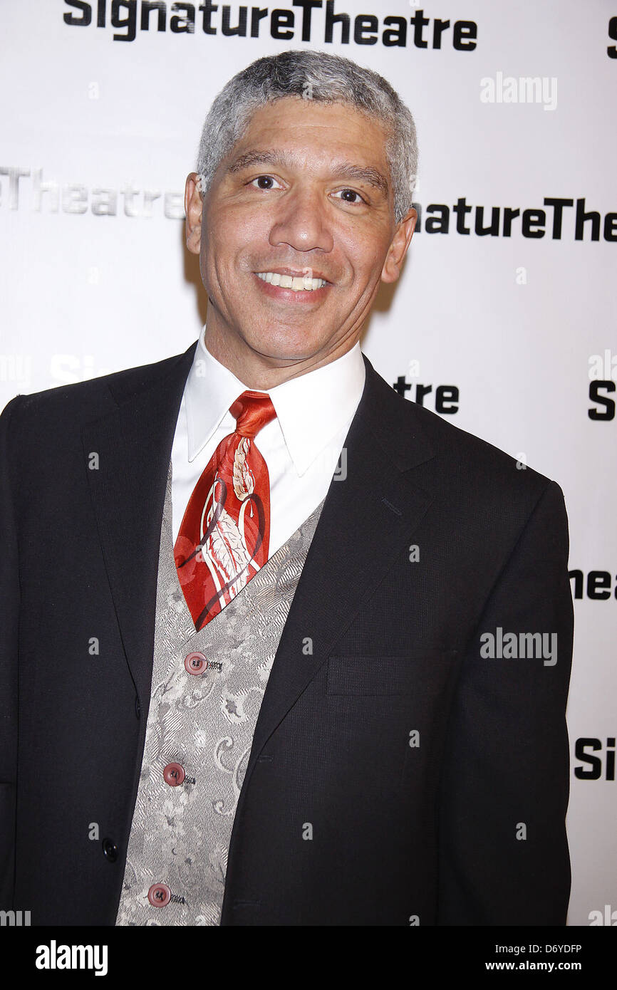 Peter Francis James Opening Night after party pour 'La Dame de Dubuque ...