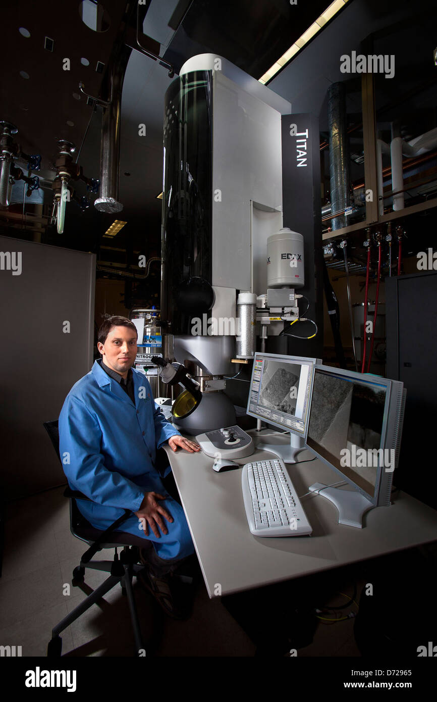 Transmission electron microscope Banque de photographies et d’images à ...