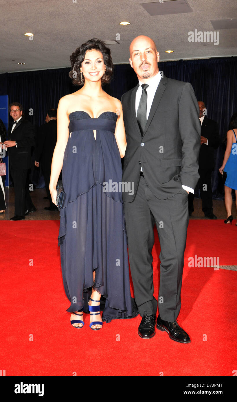 Morena baccarin and austin chick Banque de photographies et d’images à ...