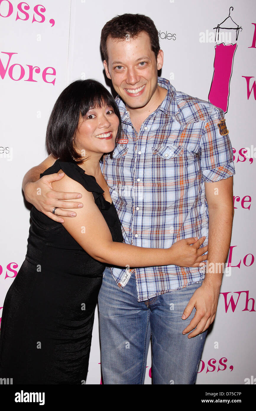 Ann Harada et John Tartaglia après la fête célébrant la nouvelle ...