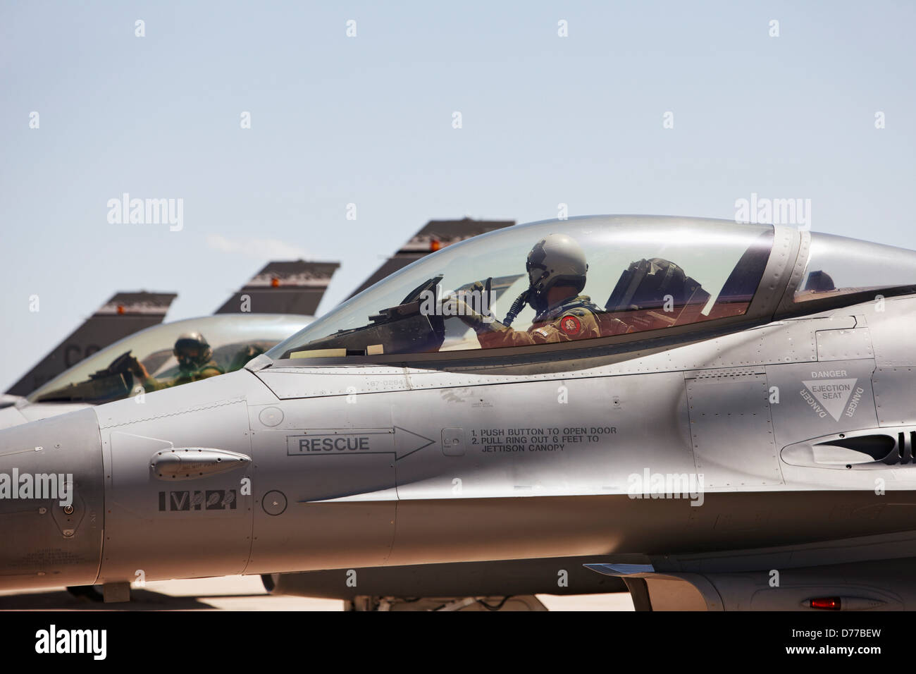 Ligne f Banque de photographies et d’images à haute résolution - Alamy