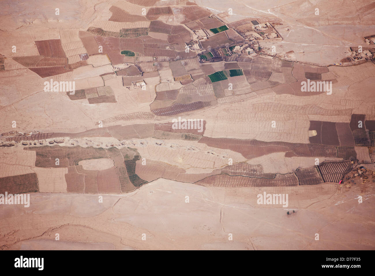 Helmand, afghanistan aerial Banque de photographies et d’images à haute ...