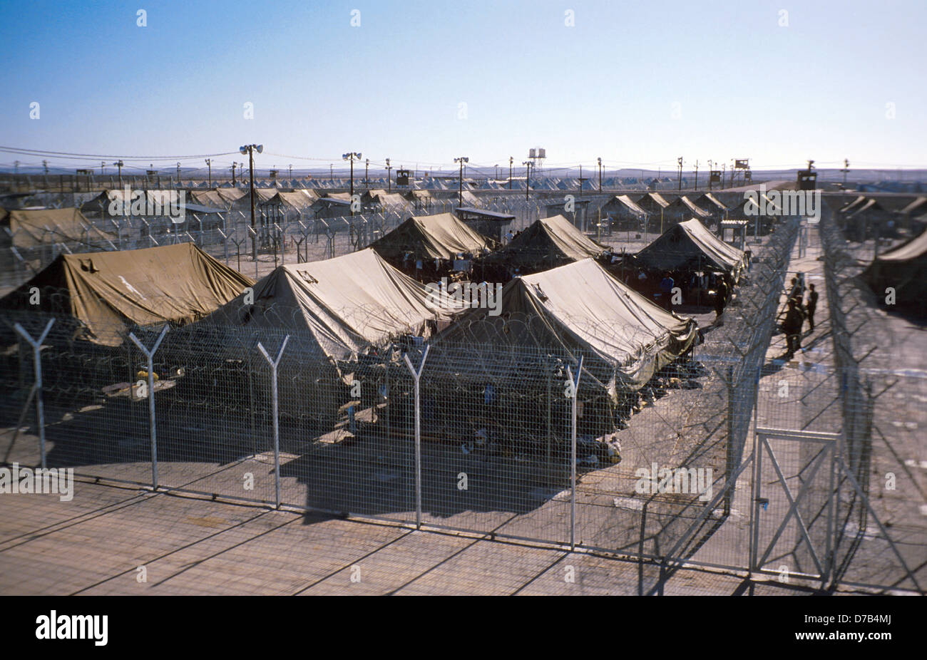 Tente de prison Banque de photographies et d’images à haute résolution ...