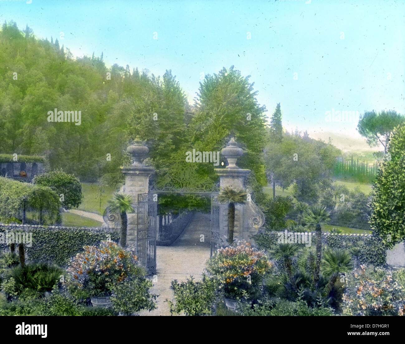 Une vue panoramique depuis une terrasse à Florence, en Italie, mettant ...