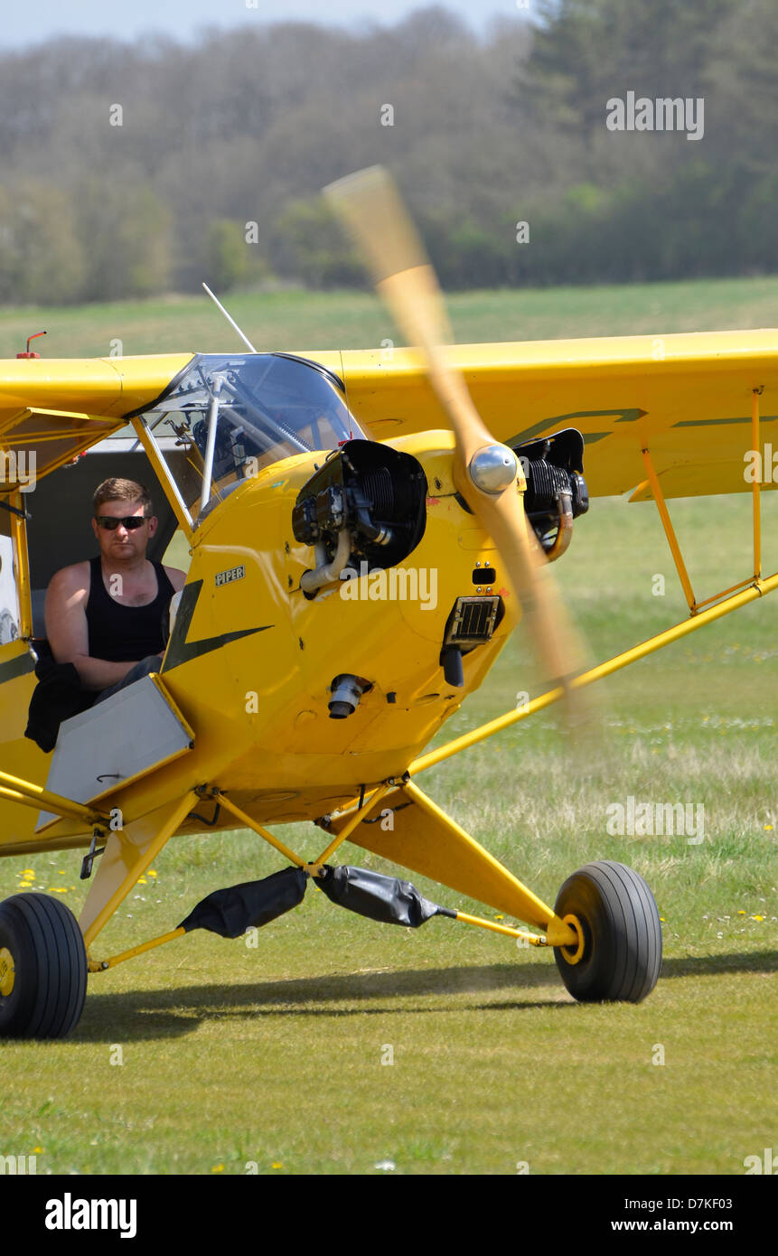 Piper aircraft Banque de photographies et d’images à haute résolution ...