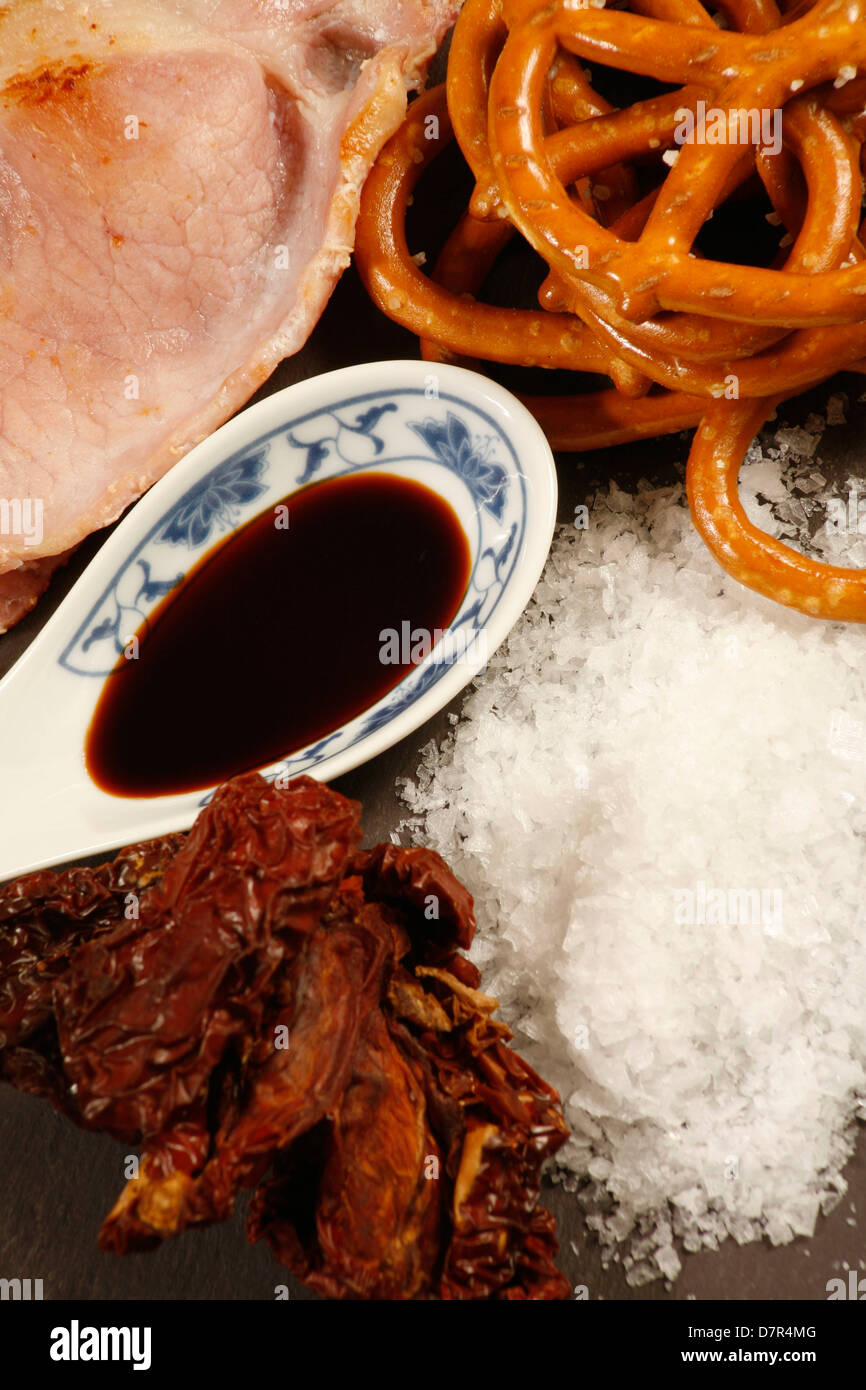 Aliments riches en sodium Banque de photographies et d’images à haute ...