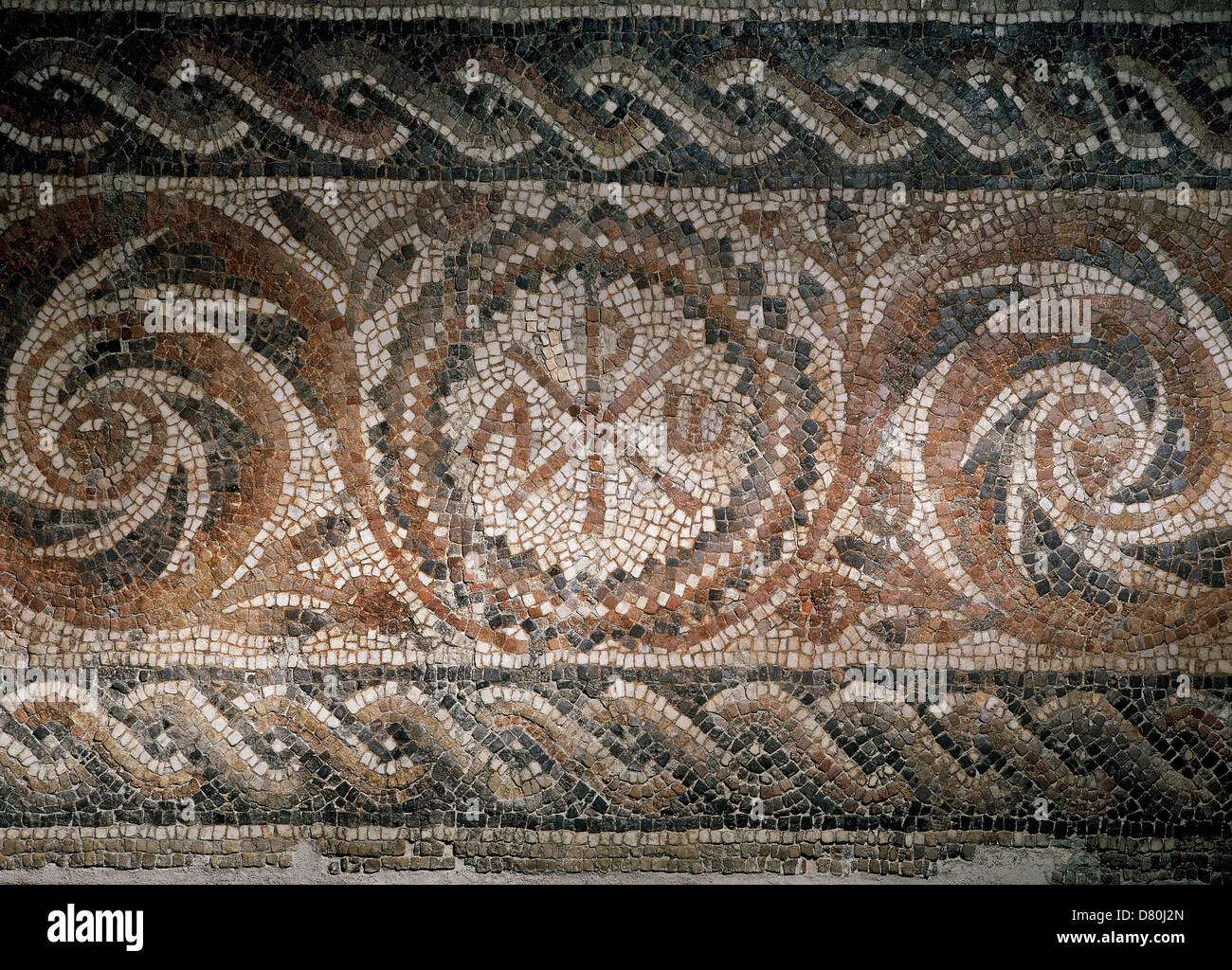 Mosaïque romaine représentant le symbole Chi-Rho avec alpha et omega ... Mosaïque romaine représentant le symbole Chi-Rho avec alpha et omega ...