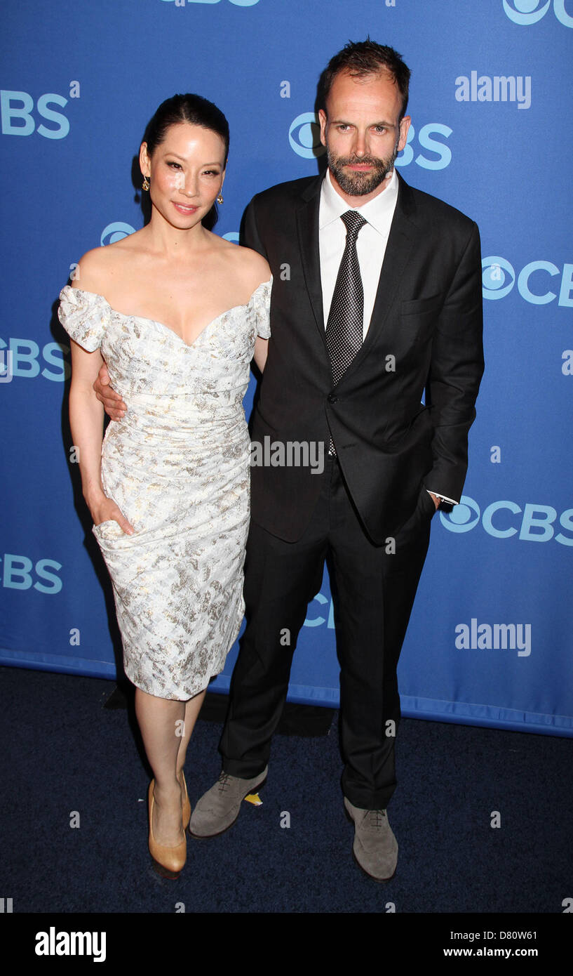 Lucy liu and jonny lee miller Banque de photographies et d’images à haute résolution - Alamy