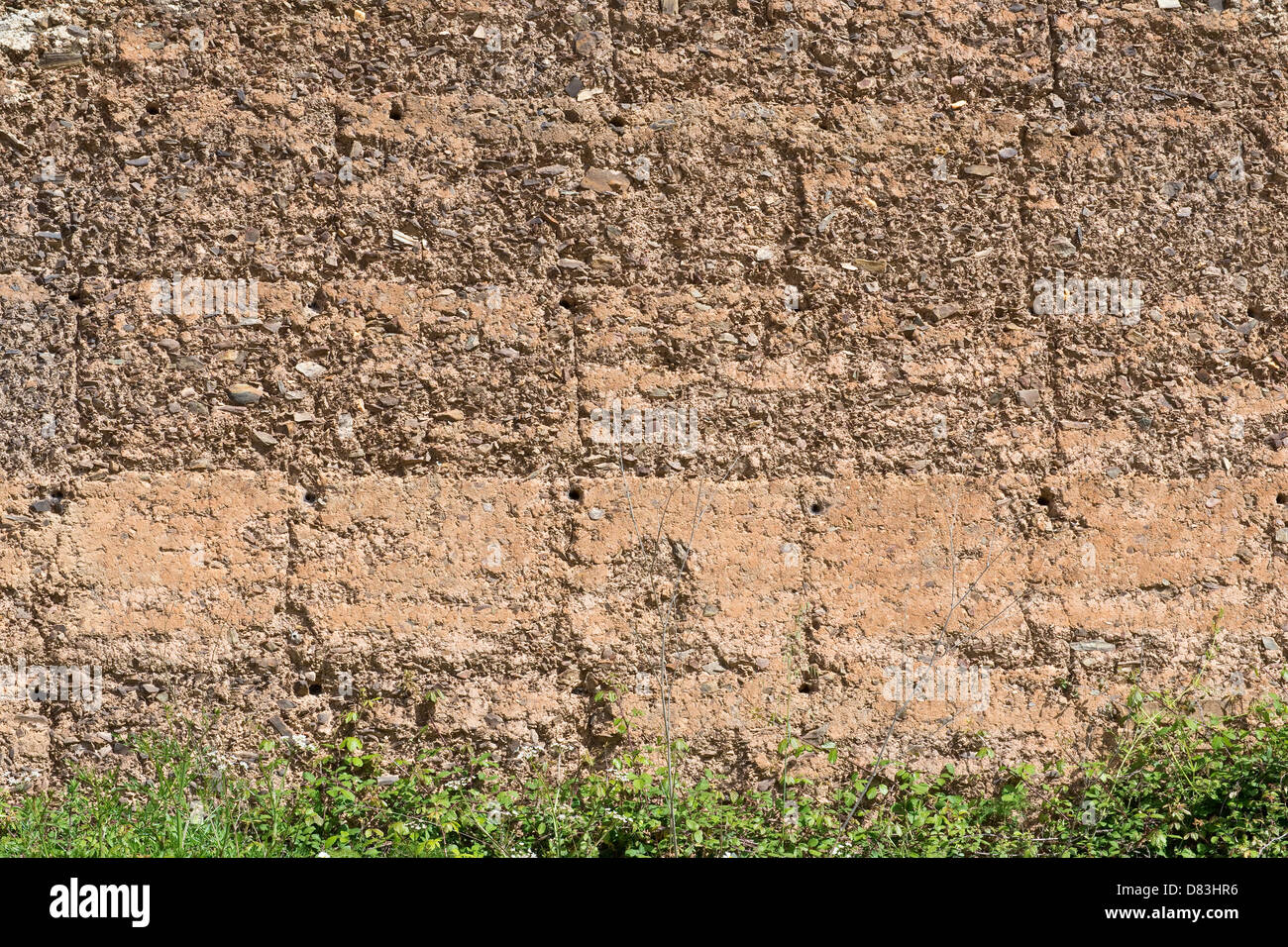 Détail du mur de pisé de terre, connu sous le nom d'une technique de ...