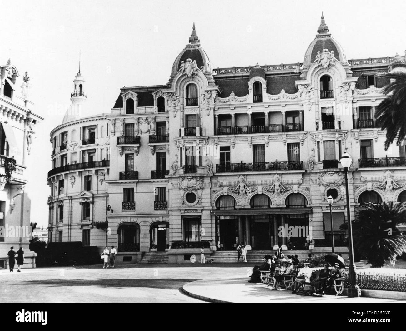 Paris 1930s Banque de photographies et d’images à haute résolution - Alamy