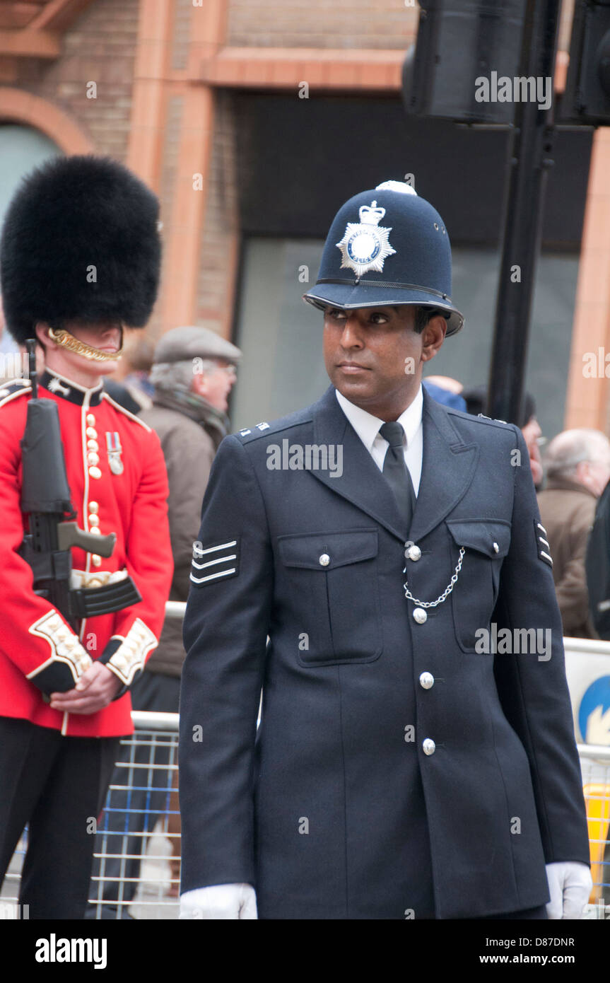 London policeman Banque de photographies et d’images à haute résolution ...