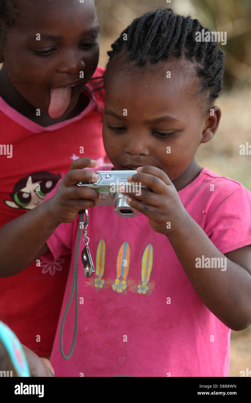 Orphelin de guerre Banque de photographies et d’images à haute ...