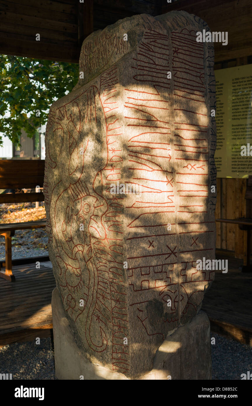 Pierres runiques runestone Banque de photographies et d’images à haute ...