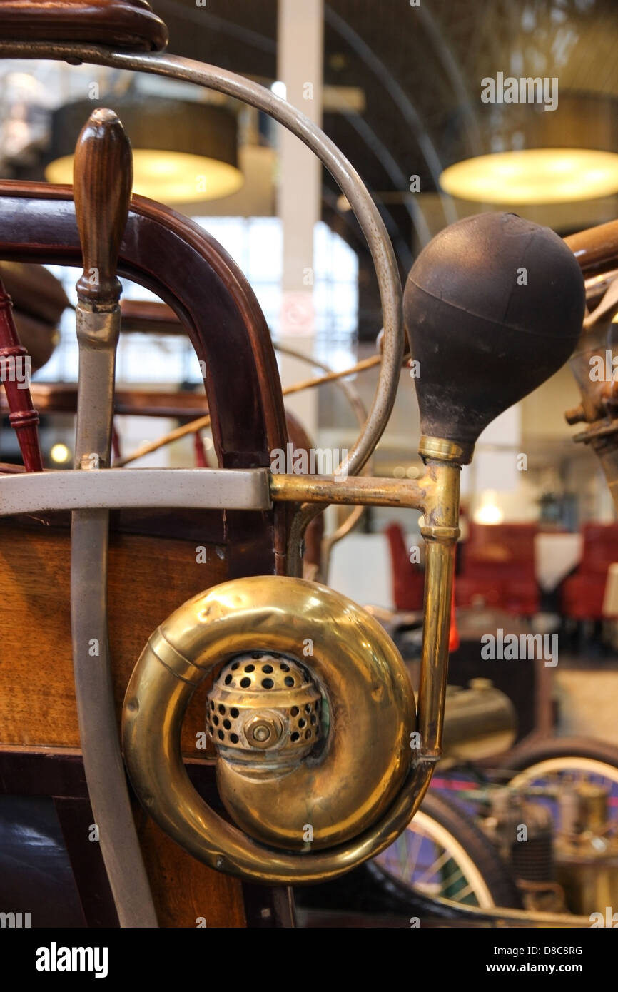 Autoworld museum Banque de photographies et d’images à haute résolution ...