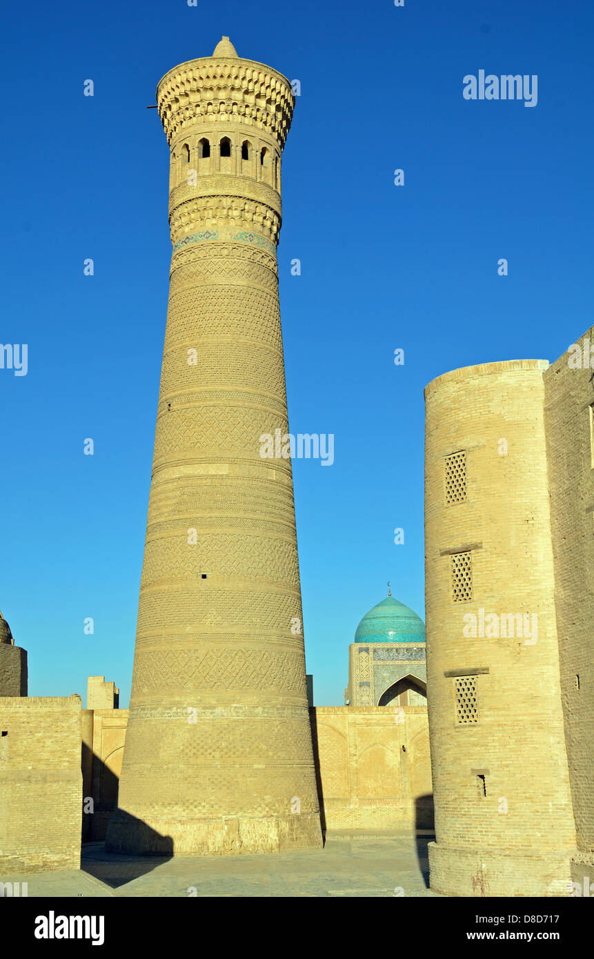 Kalon minaret bukhara ouzbek Banque de photographies et d’images à haute résolution - Alamy
