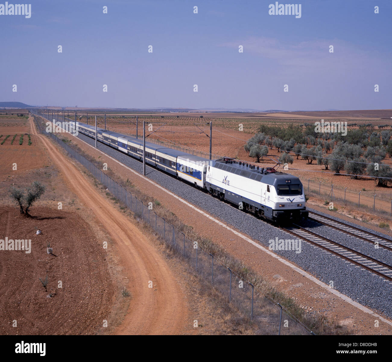 Train de talgo Banque de photographies et d’images à haute résolution ...