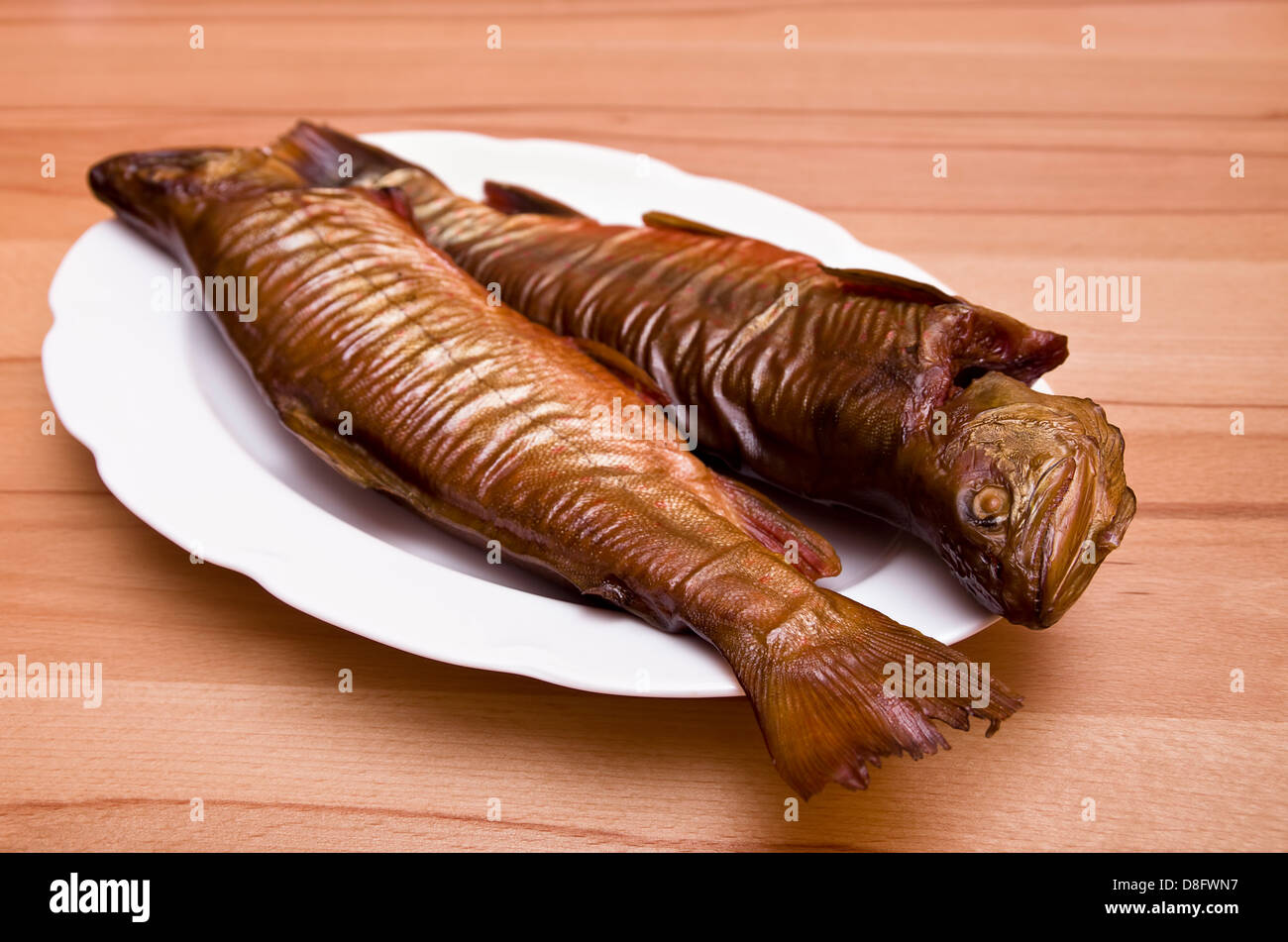 Plat en porcelaine blanche Banque de photographies et d’images à haute ...